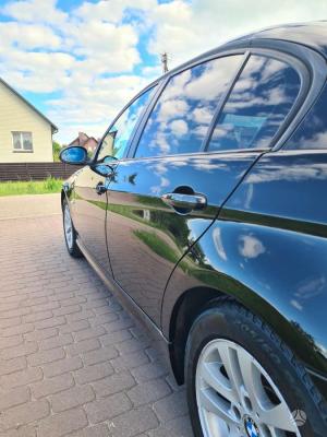 Melns BMW 318 2006 Kaišiadorys, ar dzinēja tilpumu 2.00 L un nobraukumu 339 tūkst. km par 3250 €, foto 14 vietnē AUTOMOTO.COM.LV