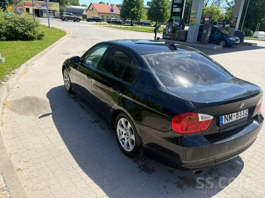 Черный БМВ 318 2006 в Рига, объемом двигателя 2.00 л и пробегом 245 тыс. км за 3500 €, фото 4 на AUTOMOTO.COM.LV