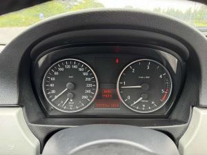 Black BMW 318 2006 in Telschi, with an engine capacity of 2.00 L and mileage of 210 thousand km for 4499 €, photo 27 on AUTOMOTO.COM.LV