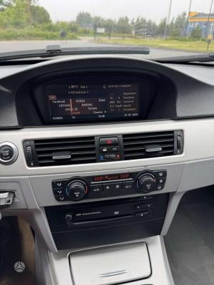 Black BMW 318 2006 in Telschi, with an engine capacity of 2.00 L and mileage of 210 thousand km for 4499 €, photo 33 on AUTOMOTO.COM.LV