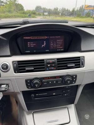 Black BMW 318 2006 in Telschi, with an engine capacity of 2.00 L and mileage of 210 thousand km for 4499 €, photo 34 on AUTOMOTO.COM.LV