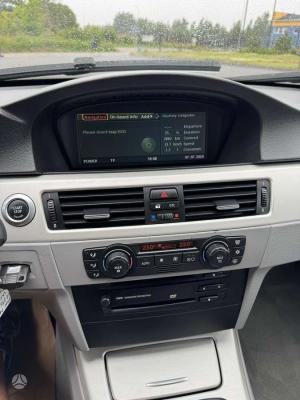 Black BMW 318 2006 in Telschi, with an engine capacity of 2.00 L and mileage of 210 thousand km for 4499 €, photo 35 on AUTOMOTO.COM.LV