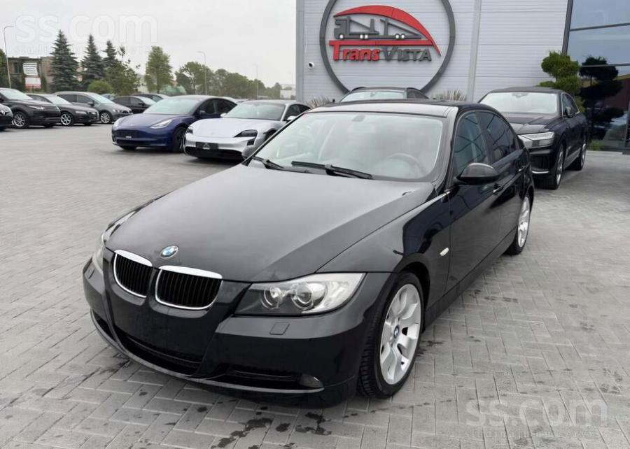 Black BMW 318 2006 in Telschi, with an engine capacity of 2.00 L and mileage of 206 thousand km for 4490 €, photo 4 on AUTOMOTO.COM.LV