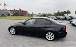 Black BMW 318 2006 in Telschi, with an engine capacity of 2.00 L and mileage of 206 thousand km for 4490 €, photo 10 on AUTOMOTO.COM.LV