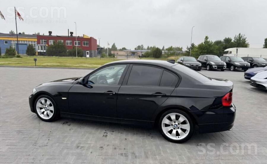 Black BMW 318 2006 in Telschi, with an engine capacity of 2.00 L and mileage of 206 thousand km for 4490 €, photo 10 on AUTOMOTO.COM.LV