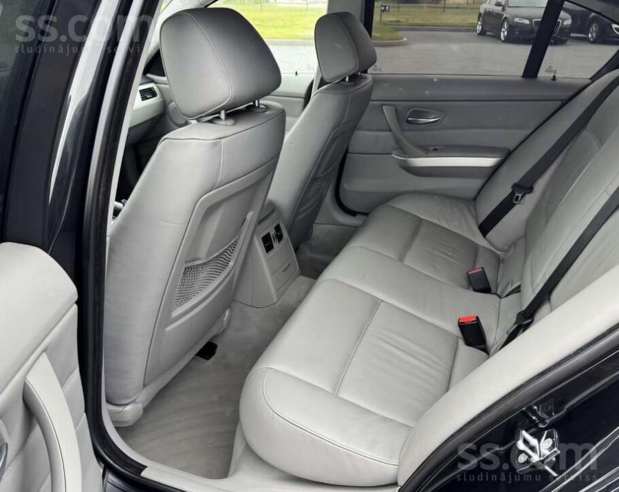Black BMW 318 2006 in Telschi, with an engine capacity of 2.00 L and mileage of 206 thousand km for 4490 €, photo 15 on AUTOMOTO.COM.LV