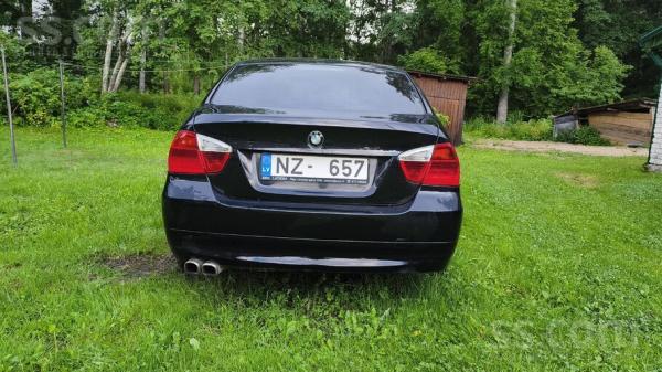 Black BMW 318 2006 in Preili, with an engine capacity of 2.00 L and mileage of 311 thousand km for 1250 €, photo 3 on AUTOMOTO.COM.LV