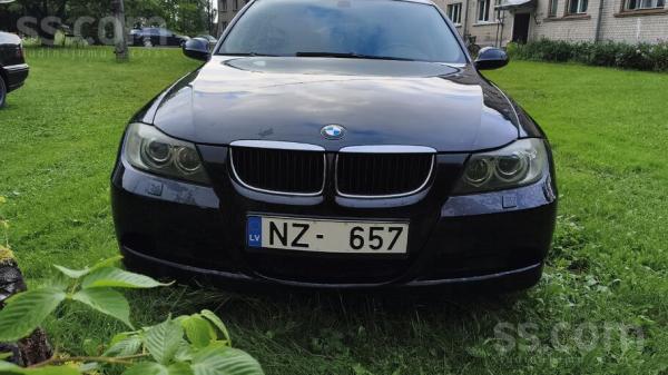 Black BMW 318 2006 in Preili, with an engine capacity of 2.00 L and mileage of 311 thousand km for 1250 €, photo 5 on AUTOMOTO.COM.LV