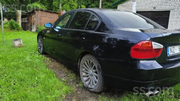 Black BMW 318 2006 in Preili, with an engine capacity of 2.00 L and mileage of 311 thousand km for 1250 €, photo 7 on AUTOMOTO.COM.LV