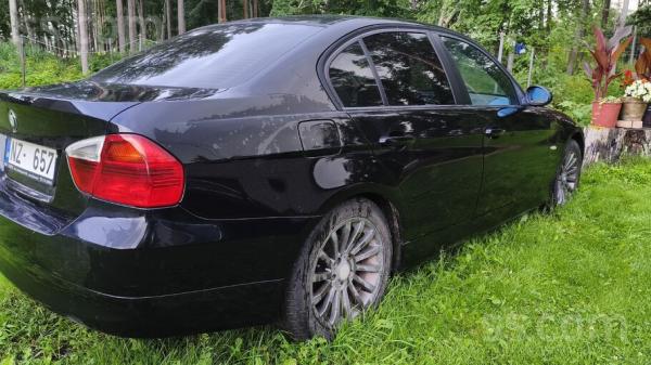 Black BMW 318 2006 in Preili, with an engine capacity of 2.00 L and mileage of 311 thousand km for 1250 €, photo 8 on AUTOMOTO.COM.LV