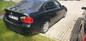 Black BMW 318 2006 in Riga, with an engine capacity of 2.00 L and mileage of 245 thousand km for 3000 €, photo 4 on AUTOMOTO.COM.LV