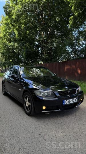 Melns BMW 318 2006 Rīga, ar dzinēja tilpumu 2.00 L un nobraukumu 428 tūkst. km par 3550 €, foto 5 vietnē AUTOMOTO.COM.LV