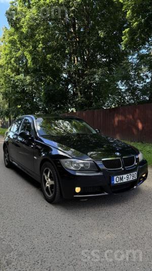 Melns BMW 318 2006 Rīga, ar dzinēja tilpumu 2.00 L un nobraukumu 429 tūkst. km par 3550 €, foto  vietnē AUTOMOTO.COM.LV