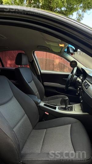 Melns BMW 318 2006 Rīga, ar dzinēja tilpumu 2.00 L un nobraukumu 429 tūkst. km par 3550 €, foto 10 vietnē AUTOMOTO.COM.LV