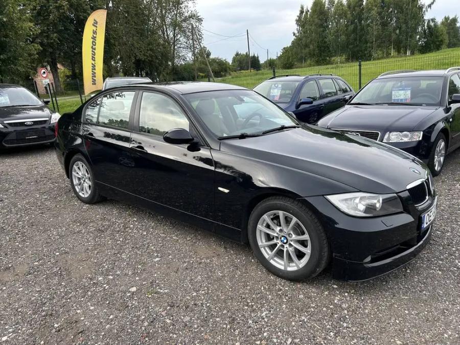 Melns BMW 318 2006 Limbaži, ar dzinēja tilpumu 2.00 L un nobraukumu 279 tūkst. km par 3150 €, foto 4 vietnē AUTOMOTO.COM.LV