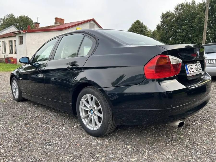 Melns BMW 318 2006 Limbaži, ar dzinēja tilpumu 2.00 L un nobraukumu 279 tūkst. km par 3150 €, foto 7 vietnē AUTOMOTO.COM.LV