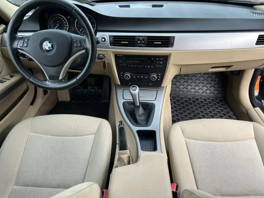 Melns BMW 318 2006 Limbaži, ar dzinēja tilpumu 2.00 L un nobraukumu 279 tūkst. km par 3150 €, foto 8 vietnē AUTOMOTO.COM.LV