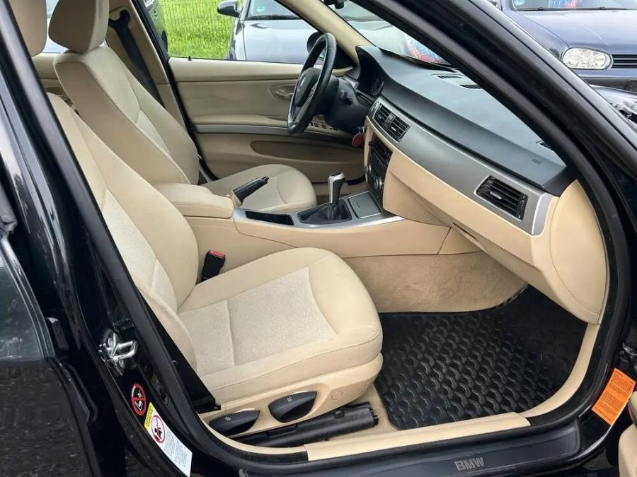 Melns BMW 318 2006 Limbaži, ar dzinēja tilpumu 2.00 L un nobraukumu 279 tūkst. km par 3150 €, foto 9 vietnē AUTOMOTO.COM.LV