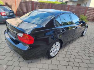 Black BMW 318 2006 in Marijampole, with an engine capacity of 2.00 L and mileage of 181 thousand km for 3799 €, photo 17 on AUTOMOTO.COM.LV