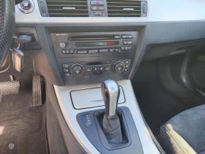 Black BMW 318 2006 in Marijampole, with an engine capacity of 2.00 L and mileage of 181 thousand km for 3799 €, photo 19 on AUTOMOTO.COM.LV