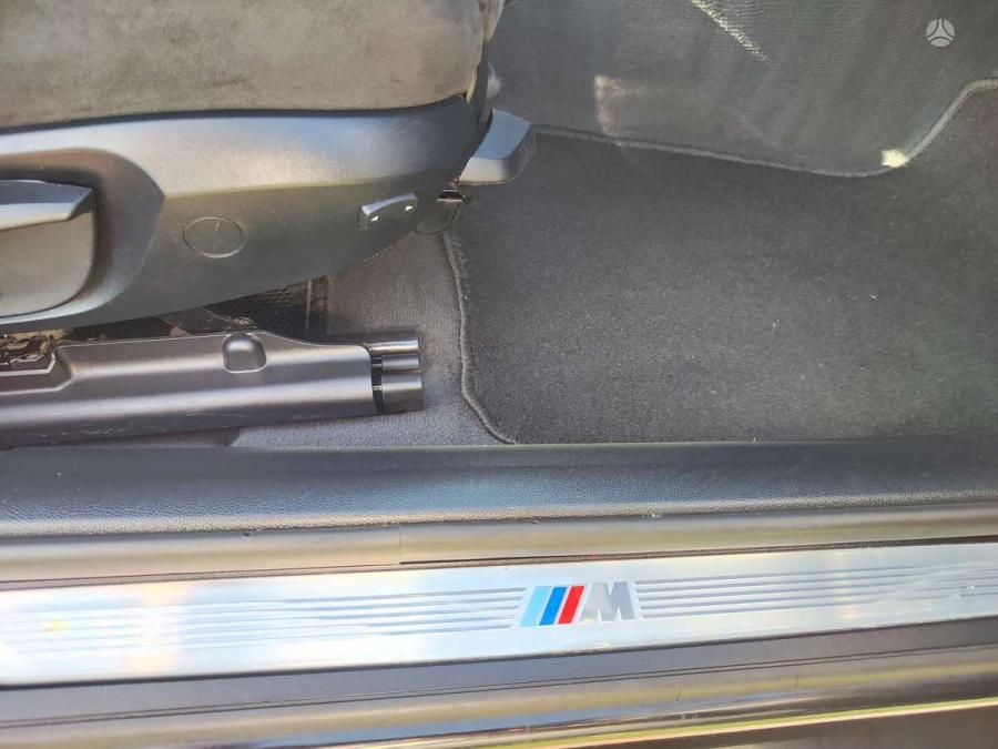 Black BMW 318 2006 in Marijampole, with an engine capacity of 2.00 L and mileage of 181 thousand km for 3799 €, photo 26 on AUTOMOTO.COM.LV