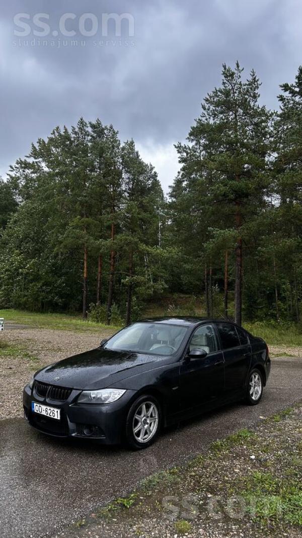 БМВ 318 2006 в Мадона на AUTOMOTO.COM.LV Черный БМВ 318 2006 в Мадона, объемом двигателя 2.00 л и пробегом 428 тыс. км за 2600 €, фото 3 на AUTOMOTO.COM.LV