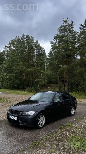 Melns BMW 318 2006 Madona, ar dzinēja tilpumu 2.00 L un nobraukumu 428 tūkst. km par 2600 €, foto 3 vietnē AUTOMOTO.COM.LV