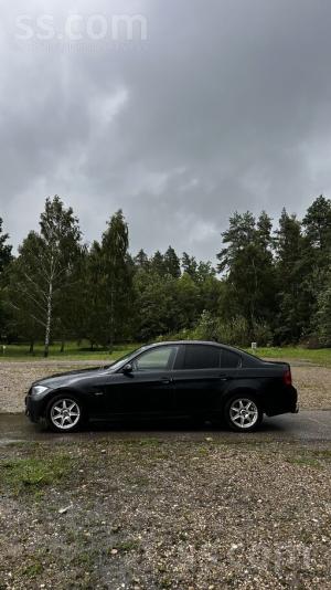 Melns BMW 318 2006 Madona, ar dzinēja tilpumu 2.00 L un nobraukumu 428 tūkst. km par 2600 €, foto 4 vietnē AUTOMOTO.COM.LV