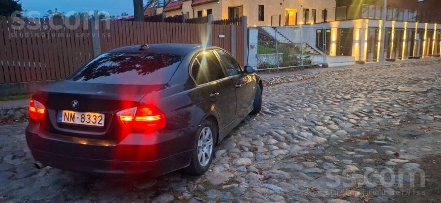 Melns BMW 318 2006 Rīga, ar dzinēja tilpumu 2.00 L un nobraukumu 248 tūkst. km par 4000 €, foto 7 vietnē AUTOMOTO.COM.LV