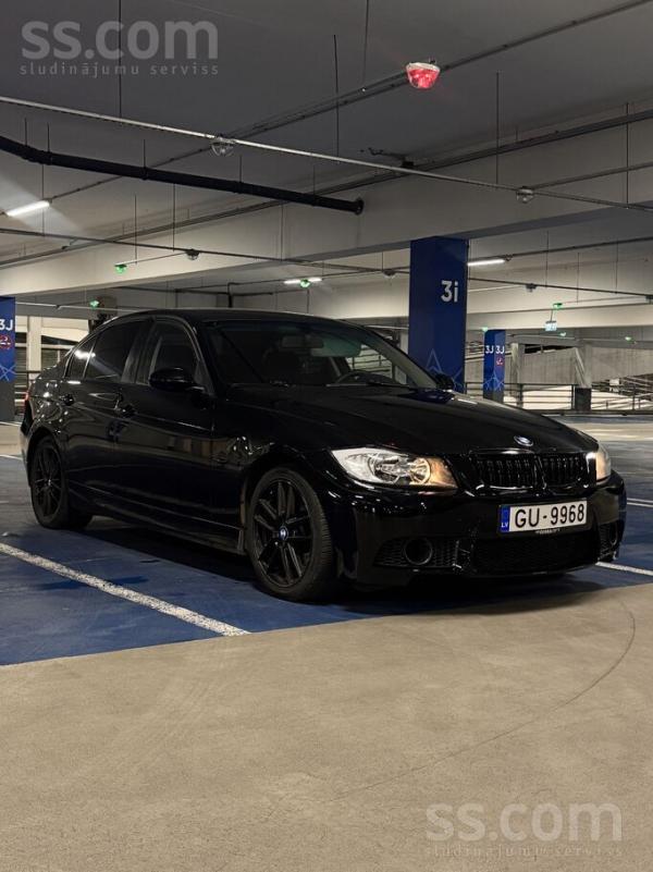 Black BMW 318 2007 in Riga, with an engine capacity of 2.00 L and mileage of 277 thousand km for 2000 €, photo 3 on AUTOMOTO.COM.LV