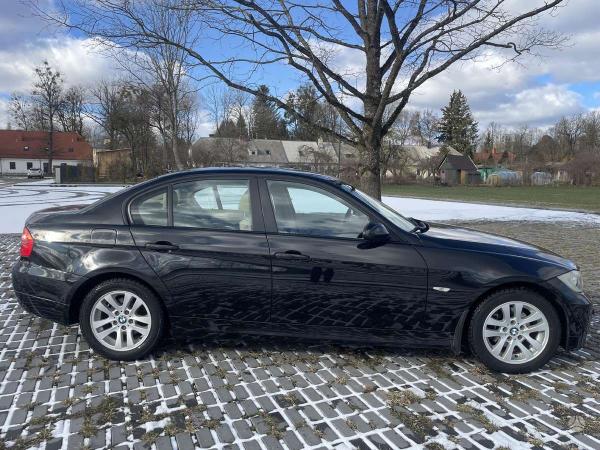 Melns BMW 318 2007 Kauņa, ar dzinēja tilpumu 2.00 L un nobraukumu 168 tūkst. km par 3990 €, foto 5 vietnē AUTOMOTO.COM.LV