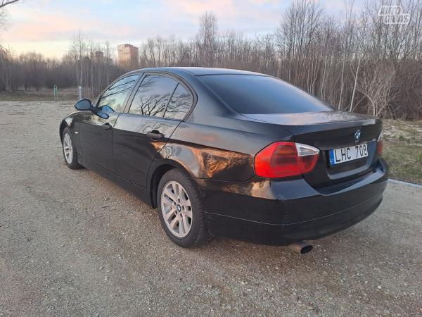 Black BMW 318 2007 in Klaipeda, with an engine capacity of 2.00 L and mileage of 352 thousand km for 2000 €, photo 5 on AUTOMOTO.COM.LV