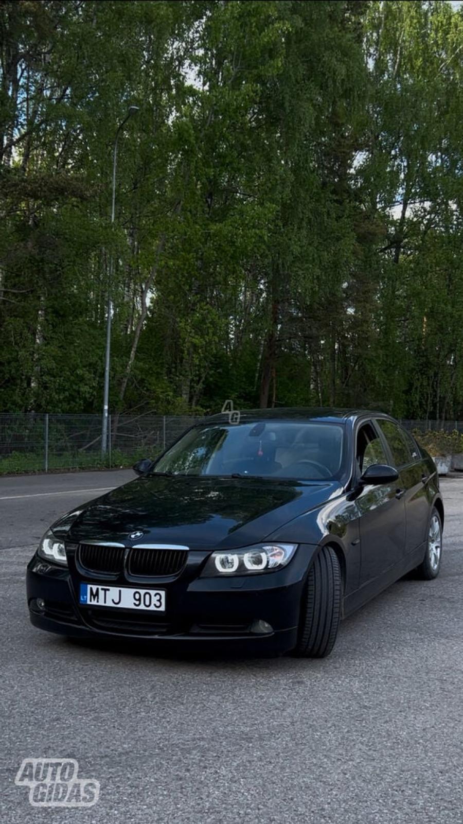 Black BMW 318 2007 in Vilnius, with an engine capacity of 2.00 L and mileage of 334 thousand km for 3000 €, photo 3 on AUTOMOTO.COM.LV