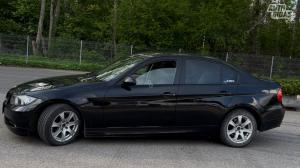 Black BMW 318 2007 in Vilnius, with an engine capacity of 2.00 L and mileage of 334 thousand km for 3000 €, photo 5 on AUTOMOTO.COM.LV