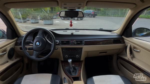Melns BMW 318 2007 Viļņa, ar dzinēja tilpumu 2.00 L un nobraukumu 334 tūkst. km par 3000 €, foto 8 vietnē AUTOMOTO.COM.LV