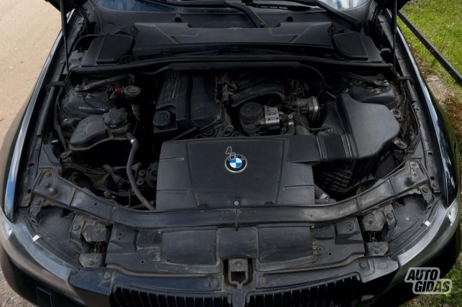 Black BMW 318 2007 in Vilnius, with an engine capacity of 2.00 L and mileage of 334 thousand km for 3000 €, photo 11 on AUTOMOTO.COM.LV
