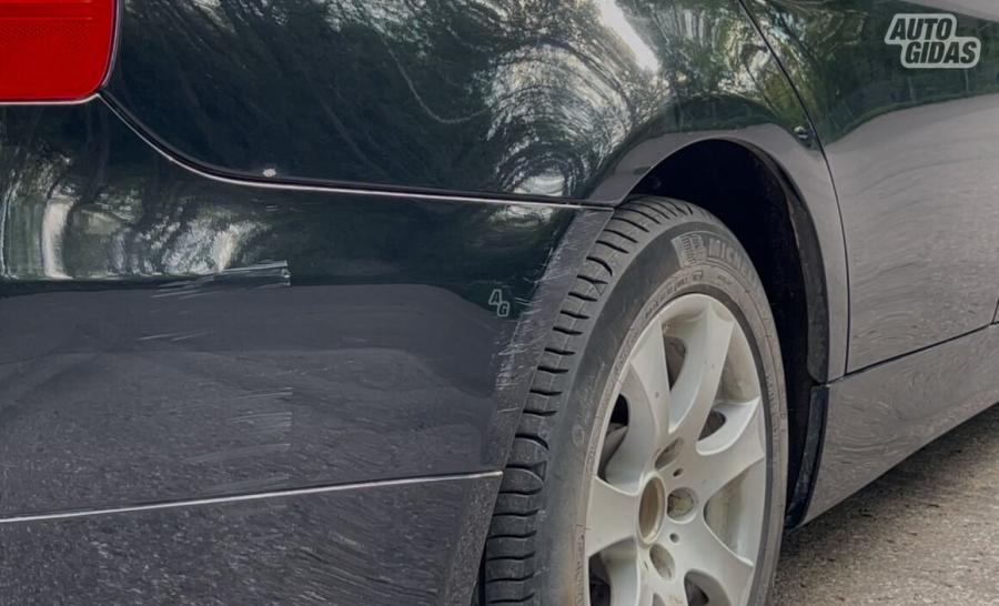 Black BMW 318 2007 in Vilnius, with an engine capacity of 2.00 L and mileage of 334 thousand km for 3000 €, photo 13 on AUTOMOTO.COM.LV