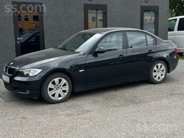 Black BMW 318 2007 in Riga, with an engine capacity of 2.00 L and mileage of 0 thousand km for 2300 €, photo 3 on AUTOMOTO.COM.LV