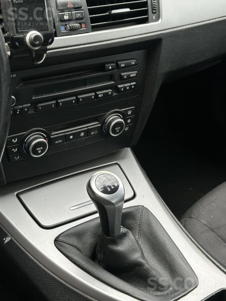 Black BMW 318 2007 in Riga, with an engine capacity of 2.00 L and mileage of 0 thousand km for 2300 €, photo 12 on AUTOMOTO.COM.LV