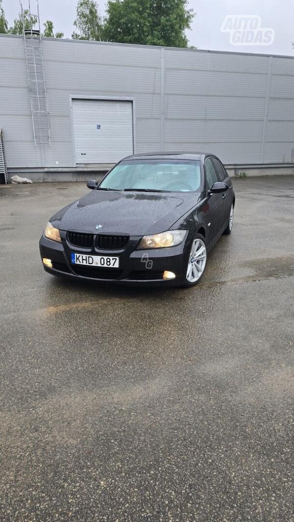 Melns BMW 318 2007 Alīta, ar dzinēja tilpumu 2.00 L un nobraukumu 383 tūkst. km par 2600 €, foto 1 vietnē AUTOMOTO.COM.LV