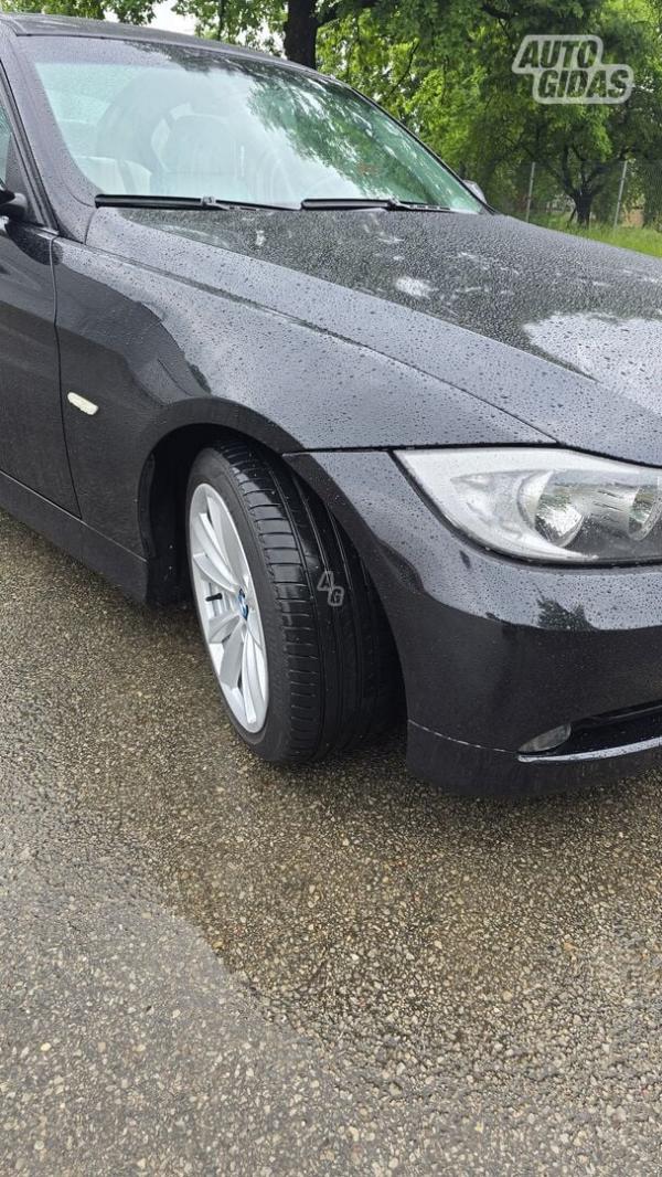 Black BMW 318 2007 in Alytus, with an engine capacity of 2.00 L and mileage of 383 thousand km for 2600 €, photo 10 on AUTOMOTO.COM.LV