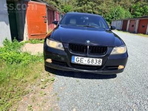 Black BMW 318 2007 in Riga, with an engine capacity of 2.00 L and mileage of 272 thousand km for 2350 €, photo 5 on AUTOMOTO.COM.LV