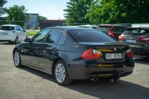 Black BMW 318 2007 in Liepaja, with an engine capacity of 2.00 L and mileage of 261 thousand km for 4900 €, photo 3 on AUTOMOTO.COM.LV