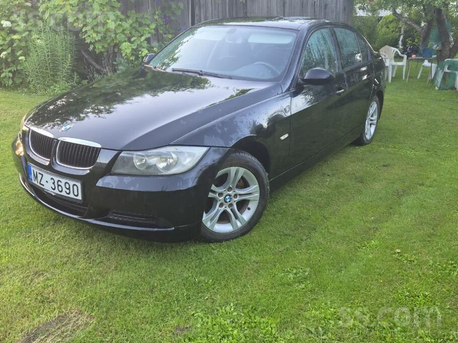 Black BMW 318 2007 in Jekabpils, with an engine capacity of 2.00 L and mileage of 220 thousand km for 2390 €, photo 5 on AUTOMOTO.COM.LV