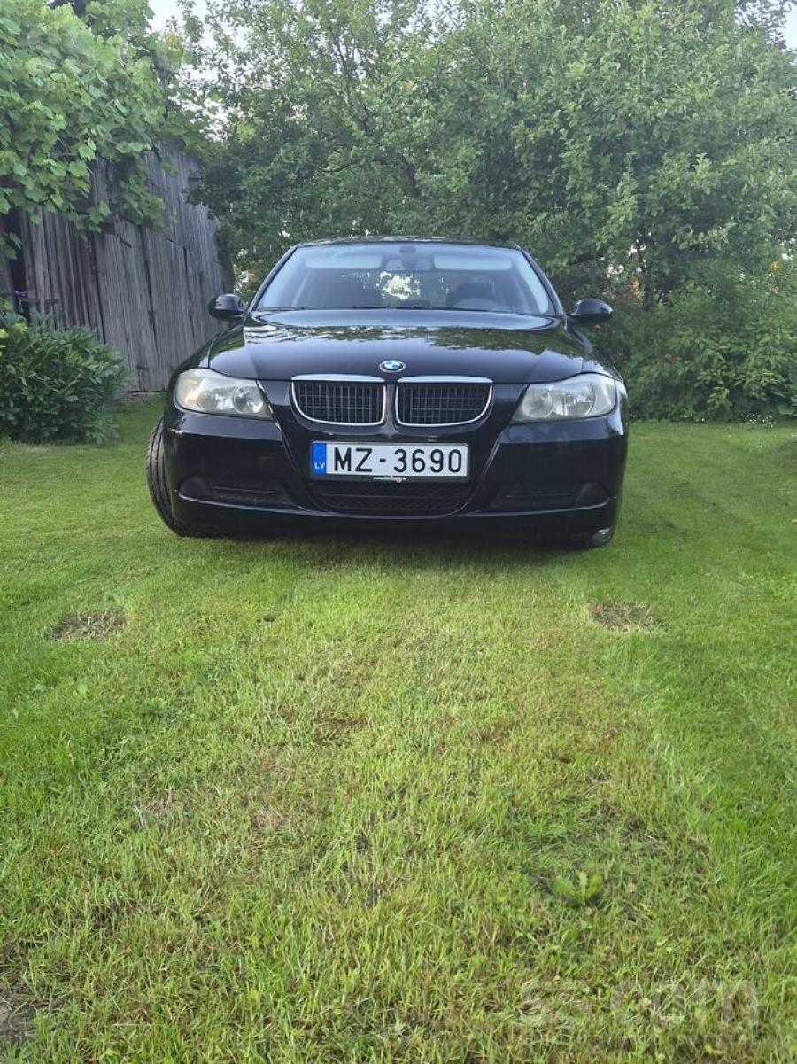 Black BMW 318 2007 in Jekabpils, with an engine capacity of 2.00 L and mileage of 220 thousand km for 2390 €, photo 6 on AUTOMOTO.COM.LV