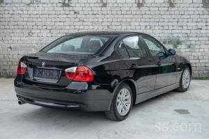 Black BMW 318 2007 in Liepaja, with an engine capacity of 2.00 L and mileage of 276 thousand km for 4400 €, photo 5 on AUTOMOTO.COM.LV