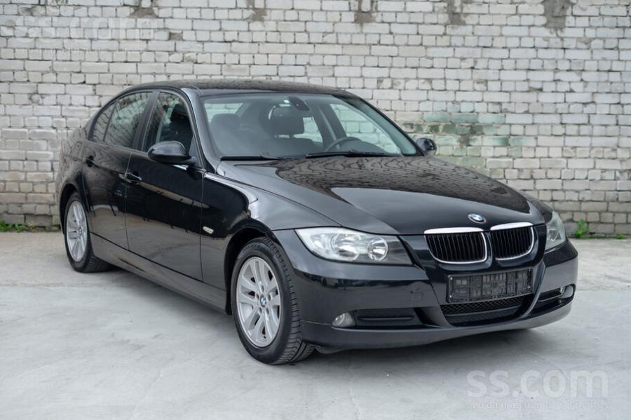Black BMW 318 2007 in Liepaja, with an engine capacity of 2.00 L and mileage of 276 thousand km for 4400 €, photo 6 on AUTOMOTO.COM.LV