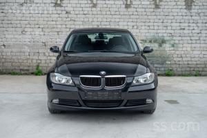 Black BMW 318 2007 in Liepaja, with an engine capacity of 2.00 L and mileage of 276 thousand km for 4400 €, photo 7 on AUTOMOTO.COM.LV