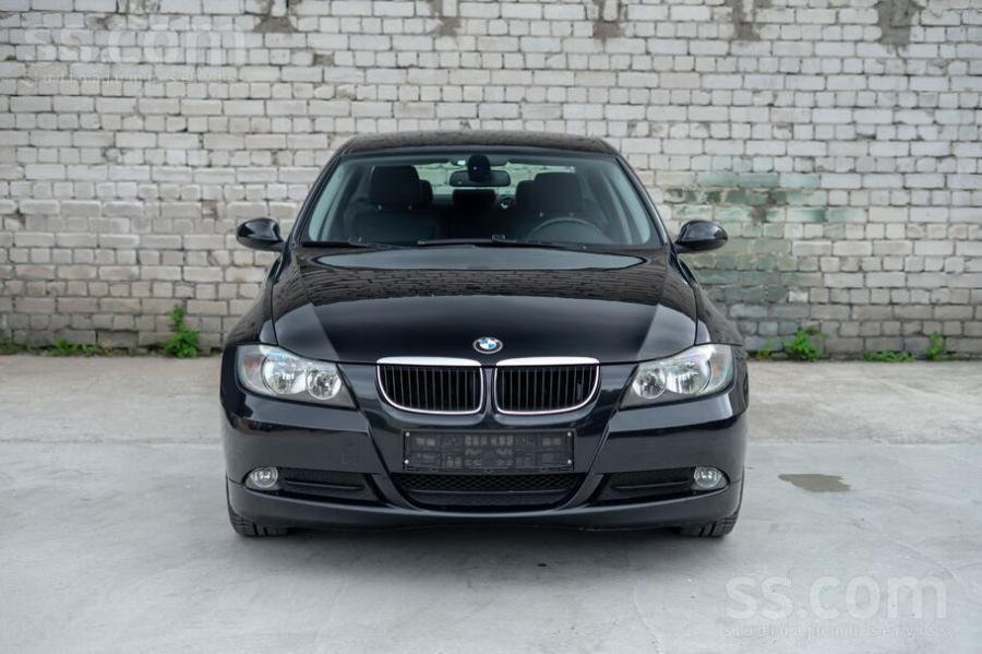 Black BMW 318 2007 in Liepaja, with an engine capacity of 2.00 L and mileage of 276 thousand km for 4400 €, photo 7 on AUTOMOTO.COM.LV