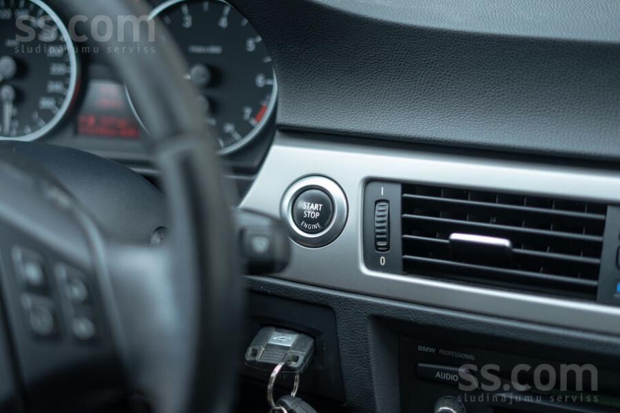 Black BMW 318 2007 in Liepaja, with an engine capacity of 2.00 L and mileage of 276 thousand km for 4400 €, photo 22 on AUTOMOTO.COM.LV